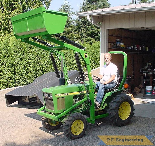 P.F. Engineering — Do-it-yourself Plans — Gallery - John Deere 650 loader